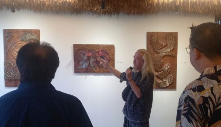 Collaboration Between Artist Agus Kama Loedin and JHub Art Space ...